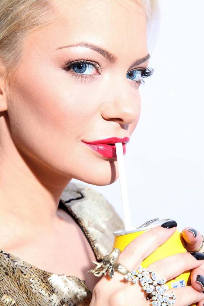 Andreea Antonescu, sexy de la primele ore ale dimineţii | Spynews.ro