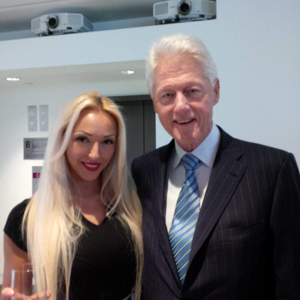 Alexandra Harra a fost invitată la cină de către Bill Clinton! Vezi cum ...