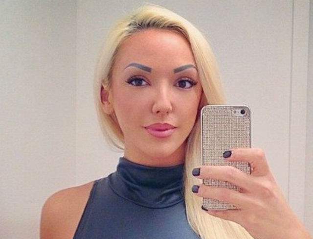 SÂNII Alexandrei Harra au "crescut" şi mai mult! Sunt IMENŞI în poza ...