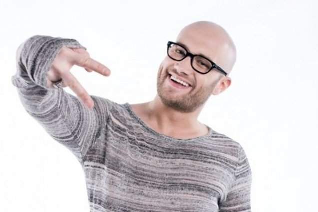 VIDEO Aşa arată Bendeac, mort de beat! Uite cum se scuză că n-a ...