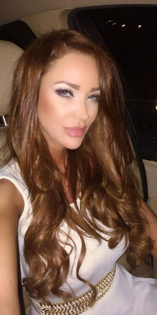 Bianca nu a terminat seria escapadelor! Uite-o pe plajă în tandreţuri ...