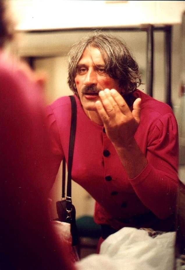 Jean Paler îşi caută iubită! Ce tip de femei preferă îndrăgitul actor ...