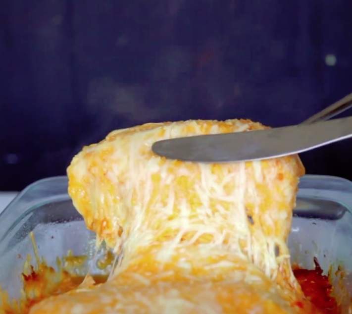 VIDEO / REŢETA ZILEI: VINERI - Trei ingrediente, masă delicioasă! Piept ...