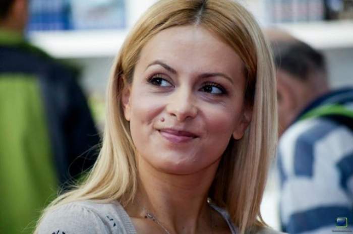 Simona Gherghe şi-a surprins din nou fanii: "Ca să nu ne plictisim..." | Spynews.ro