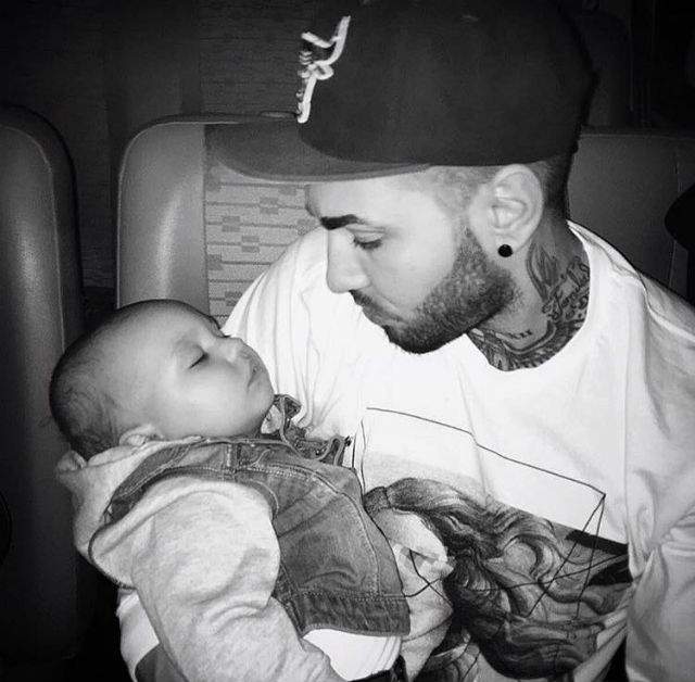 VIDEO / La doar un an, Dominic a început să cânte! Imagini fenomenale ...