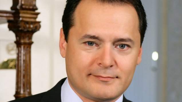 Unul dintre cei mai cunoscuţi milionari români şi-a dus copilul la ...