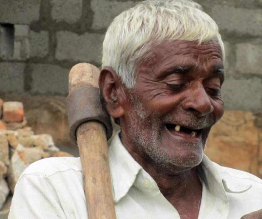 Boala care te lasă fără dinți! Care sunt cauzele apariției ei și cum se ...