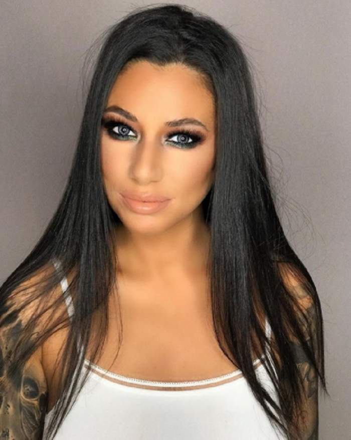 Roxana Vancea a încins atmosfera în sala de sport! Pantalonii minusculi ...