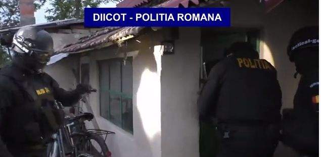 Timișoreancă bănuită de terorism, saltată de DIICOT. Suspecta avea ...