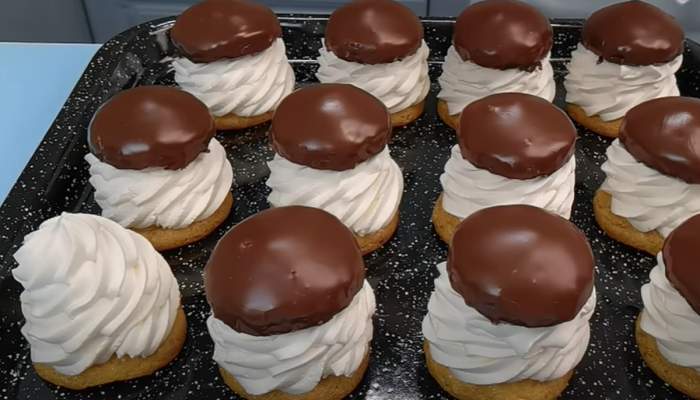 Rețetă de indiene cu frișcă. Desert gustos și ușor de preparat | Spynews.ro