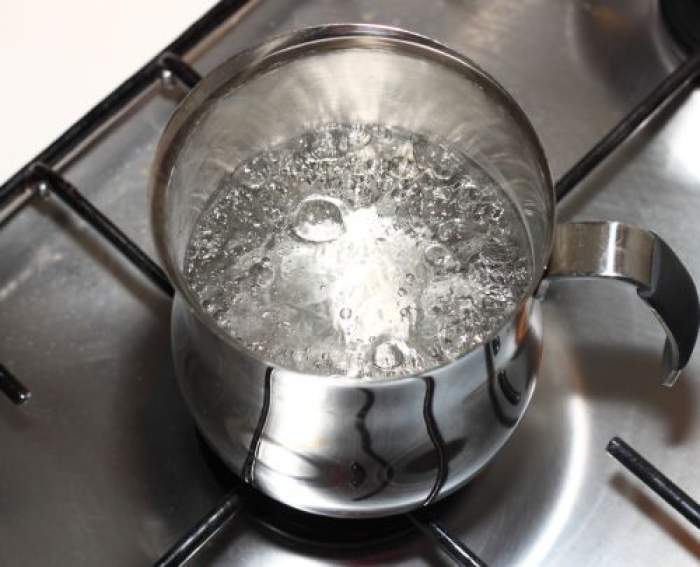 Fierberea apei poate provoca cancer. Lucruri pe care nu le știai ...