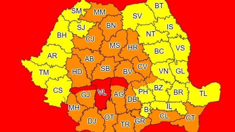 Avertizare ANM! Cod roșu de ploi torențiale până sâmbătă dimineaţă. Unde lovesc furtunile ...