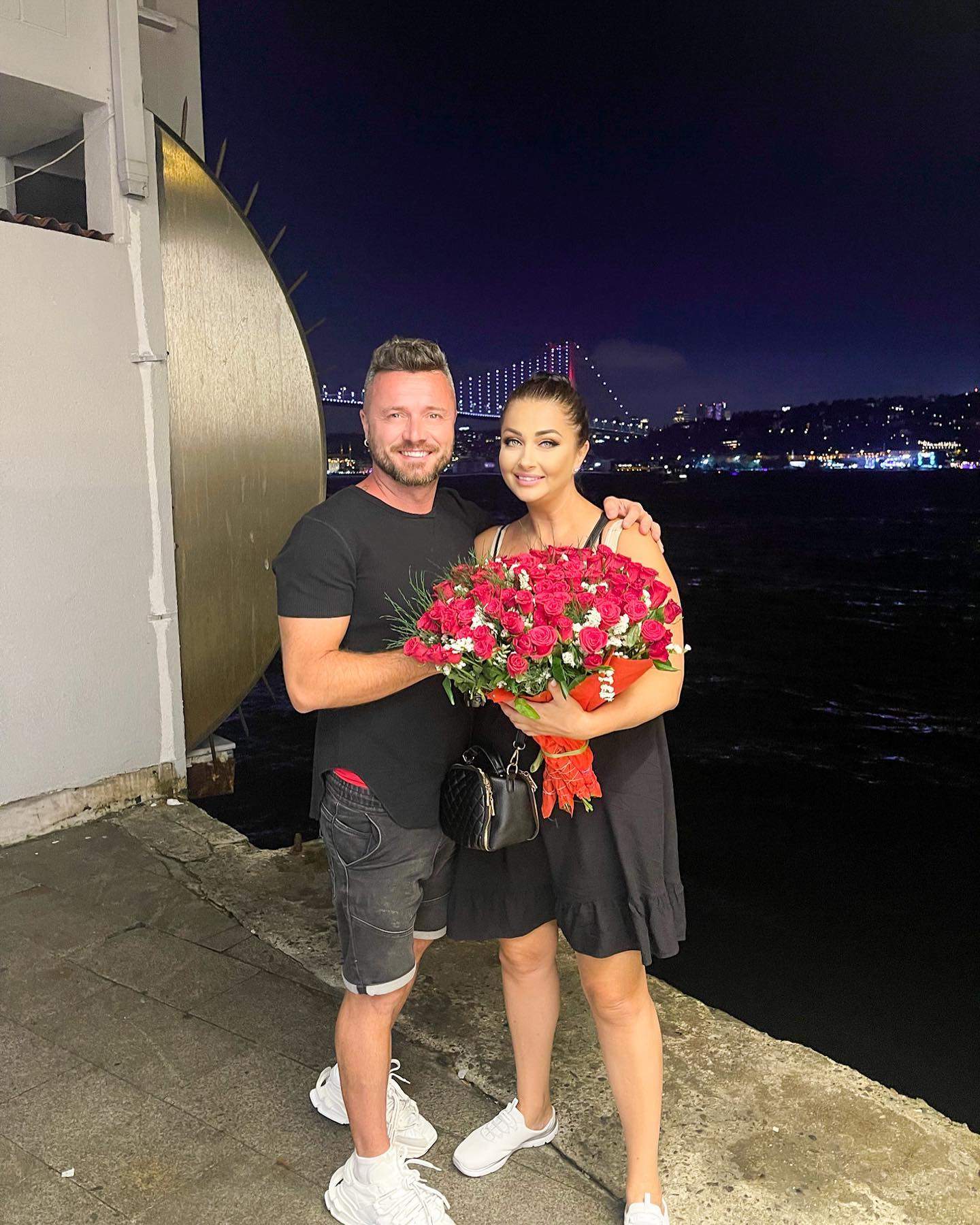 Prin ce moment tensionat au trecut Gabriela Cristea și Tavi Clonda. Artistul plătește și acum ...