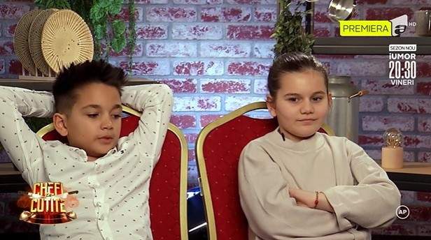 Shelly și Julia în vârstă de 9 și 10 ani, au venit să gătească la Chefi ...