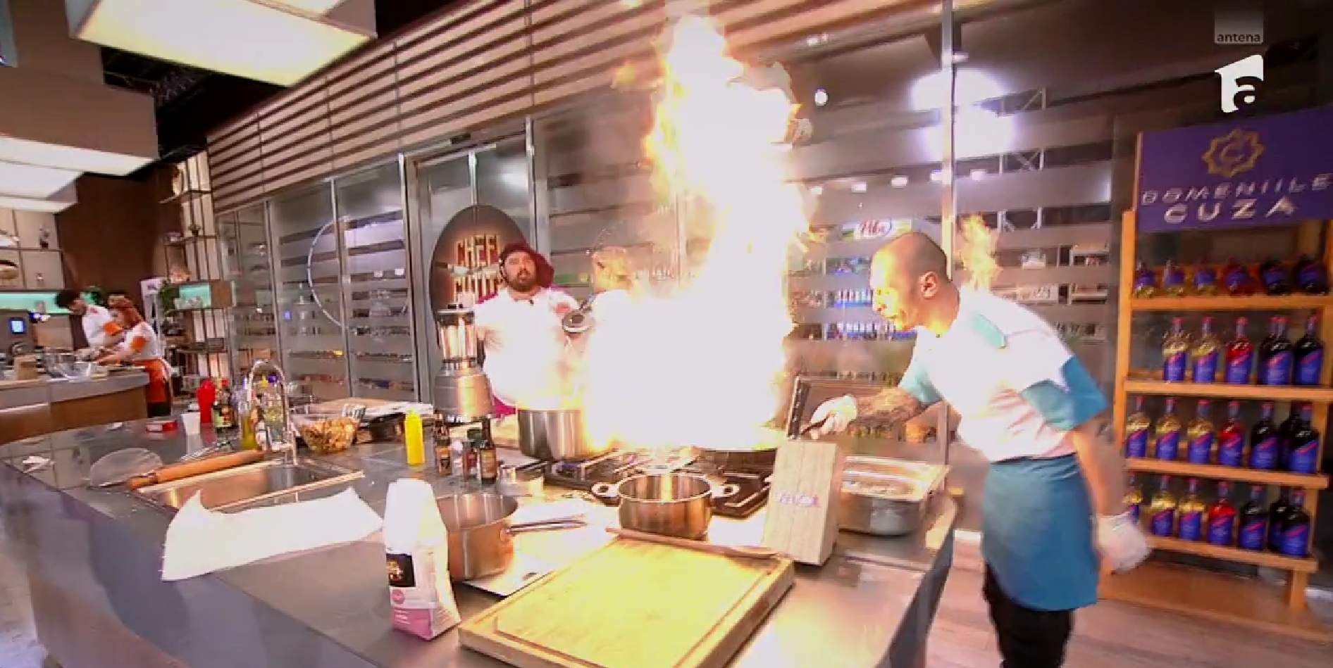 Chefi la cuțite. 18 octombrie 2023. Pericol în finală! Flăcările au ...