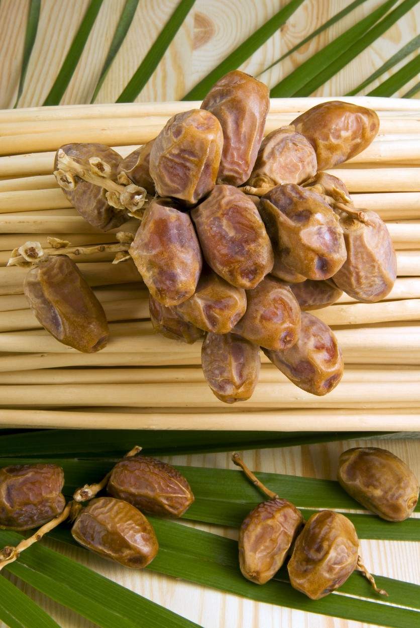 Cu cât se vinde un kilogram de curmale. Oltenii au început o nouă ...