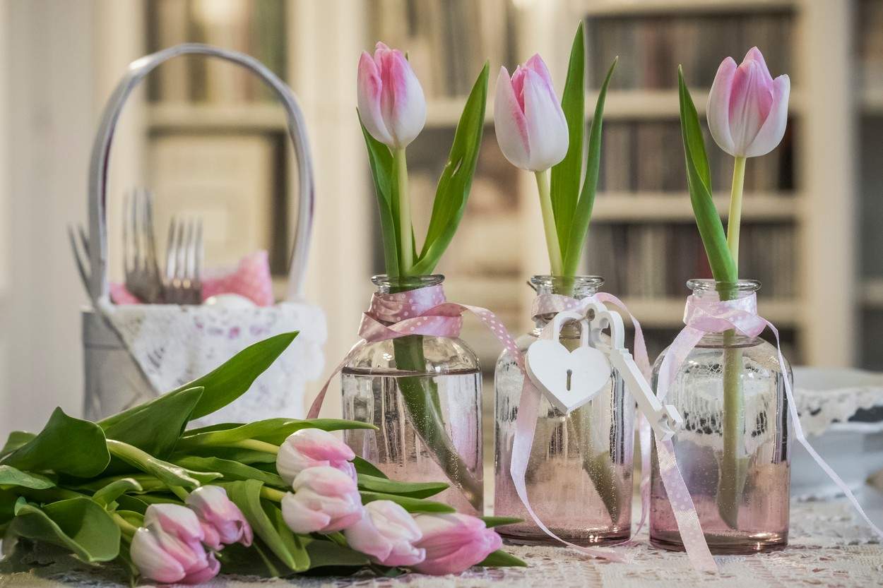 Ce să faci ca lalelele tale să reziste mai mult. 5 trucuri care te vor ...