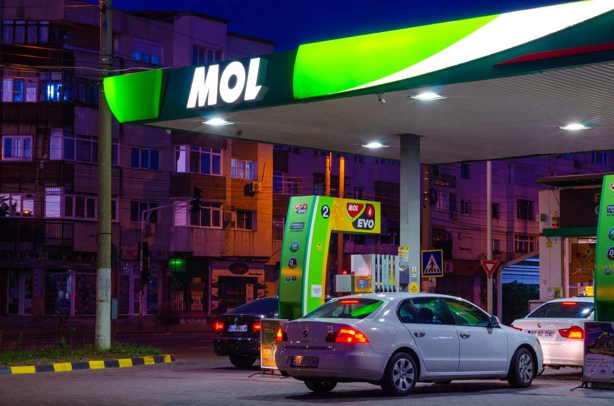 Prețul carburantului a scăzut considerabil. Motorina se vinde mai ...