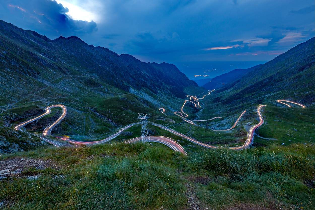 Între ce intervale orare poți merge pe Transalpina. Programul de acces ...