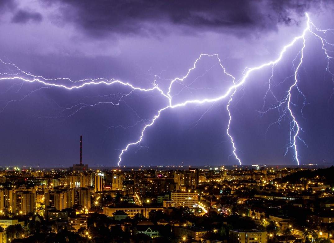 Furtuna Isha a făcut prima victimă. Un bărbat a murit din cauza ...