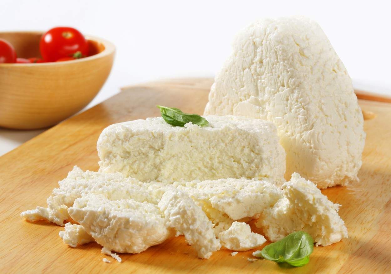 Cum poți să slăbești doar mâncând brânză. Sfaturile Mihaelei Bilic ...