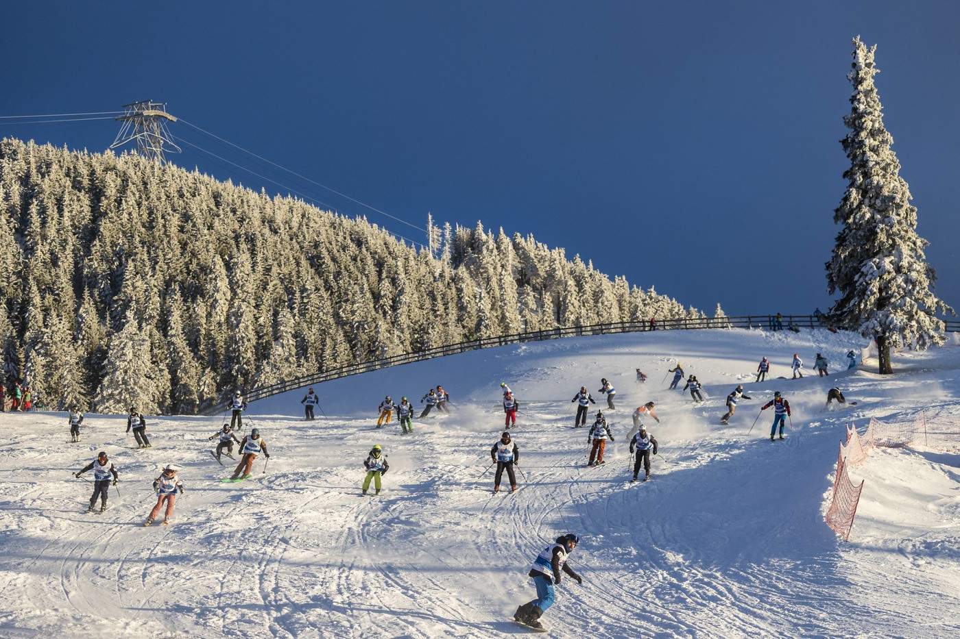 S-a deschis sezonul de schi 2024-2025 la Poiana Brașov! Câți bani ...
