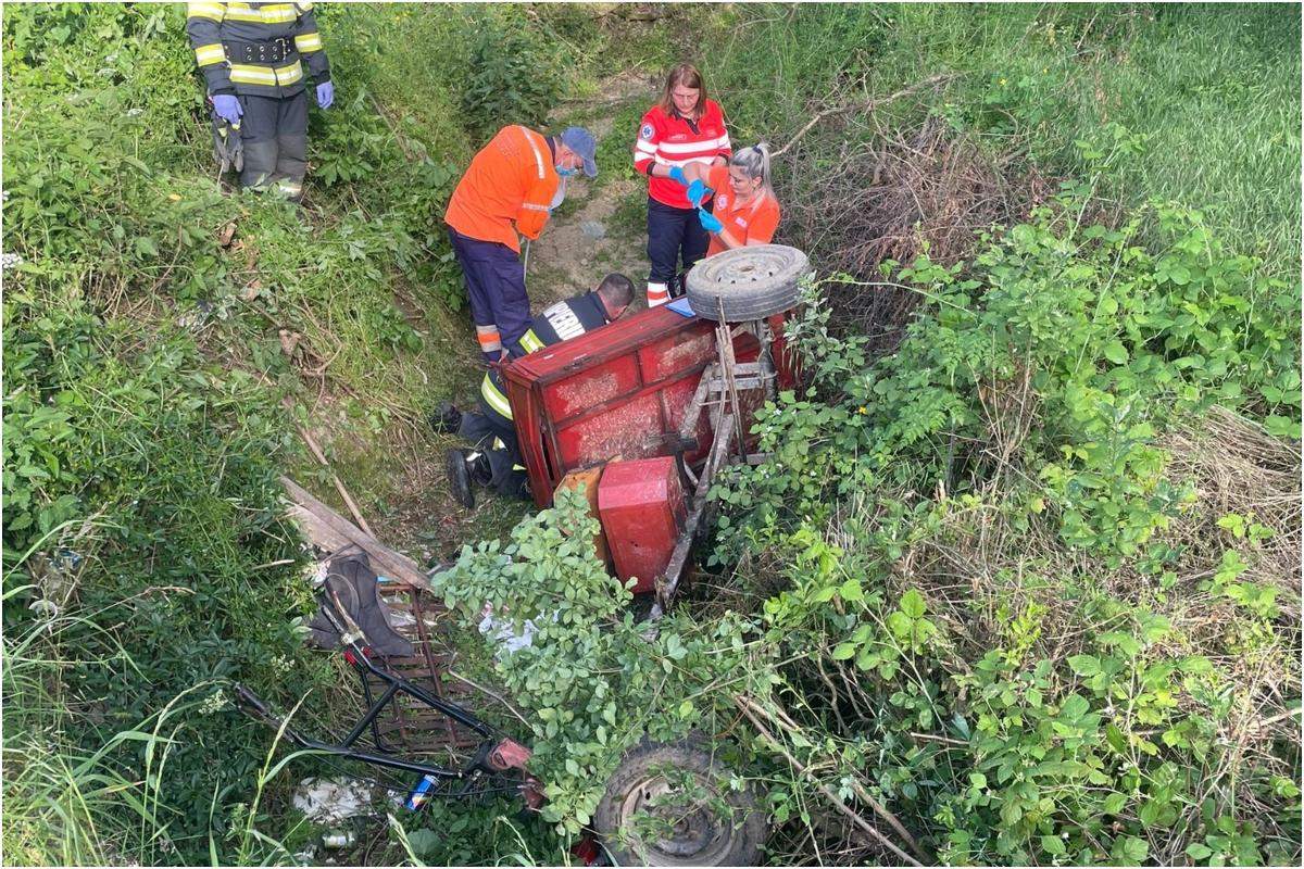 Tragedie în Vâlcea! O femeie a murit, după ce s-a răsturnat cu un ...