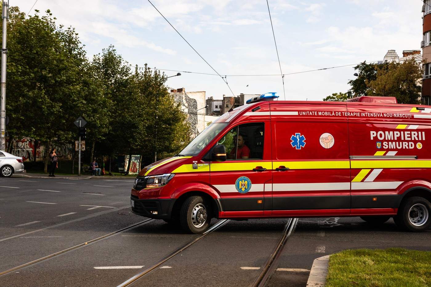 Explozia din Rahova i-a speriat pe români. Locatarii a două blocuri din ...